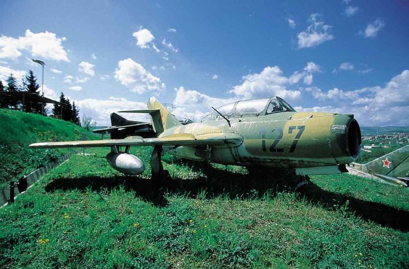 MiG-15 UTI “Midget” - Museo Aviazione